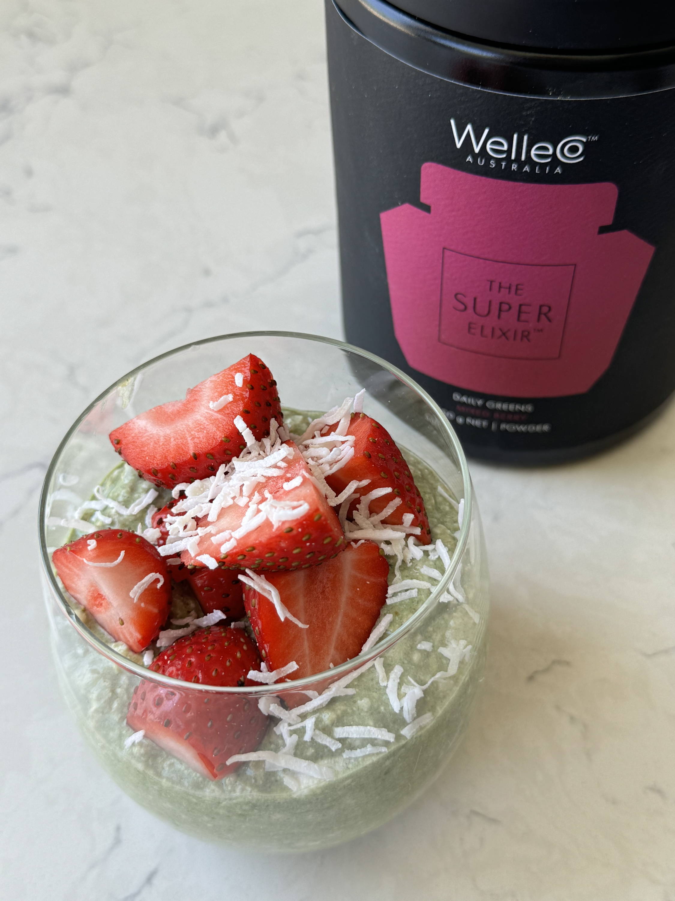 Mixed Berry overnight oats – WelleCo EU